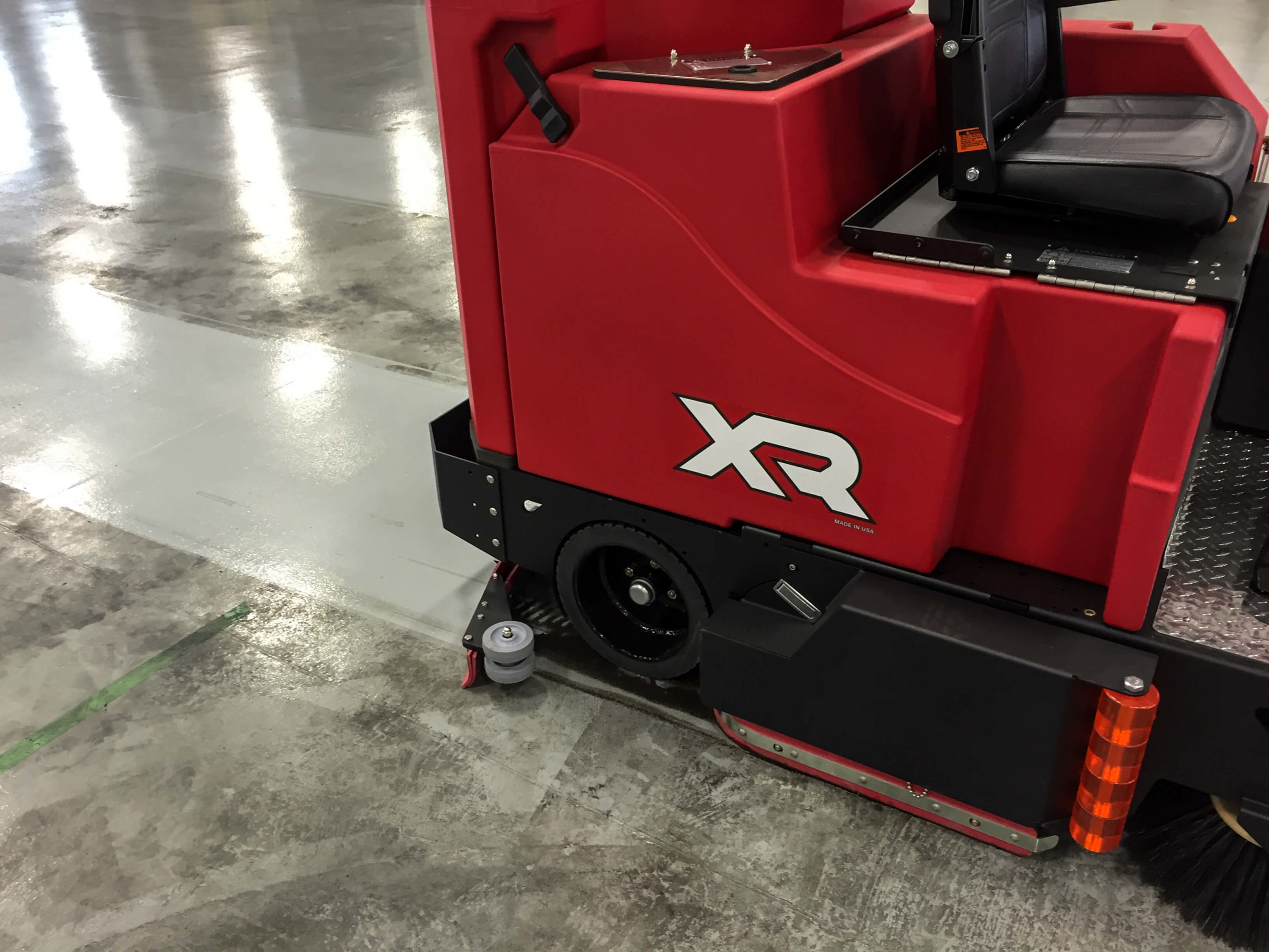 Factory Cat XR Series Scrubbers - Bortek PWX