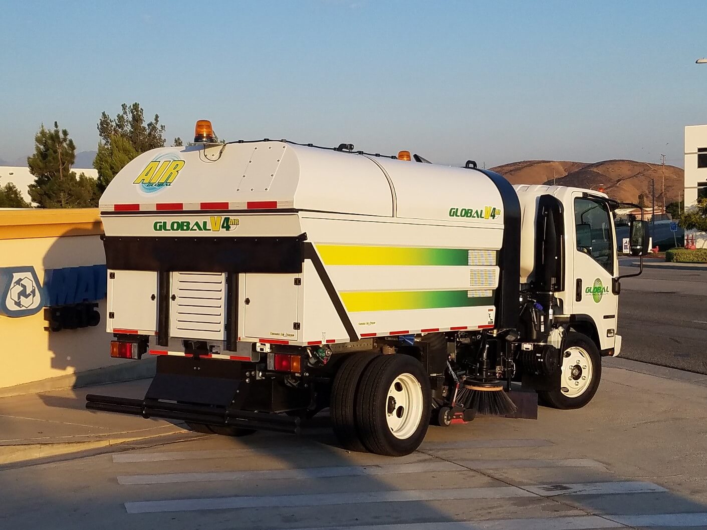 Global V4 Vacuum Air Street Sweeper - Bortek PWX