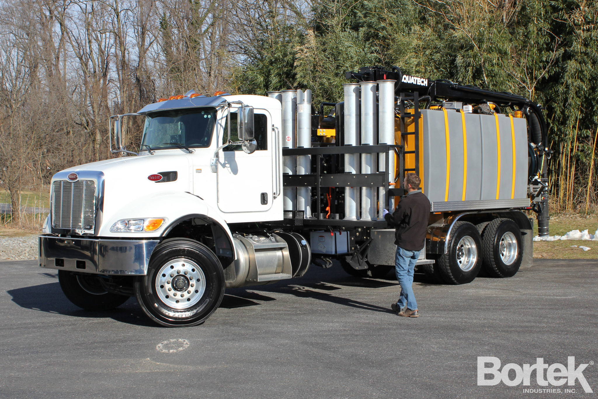 Aquatech® B-Series Jet/Vac Truck - Bortek PWX