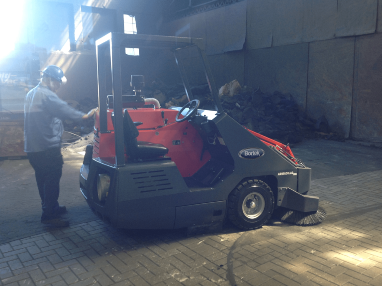 PowerBoss Armadillo 10X Sweeper - Bortek PWX