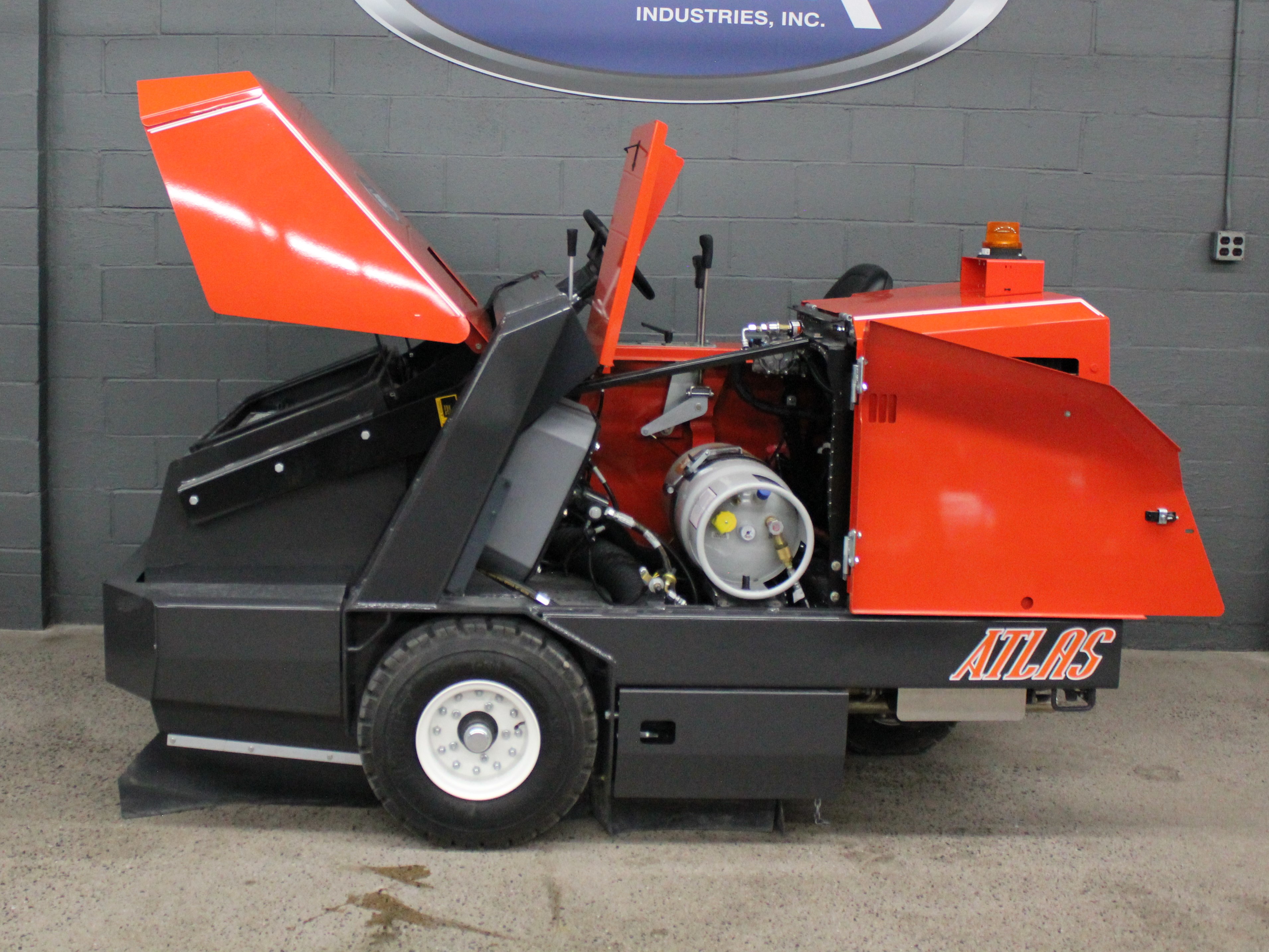 PowerBoss Atlas Sweeper - Bortek PWX