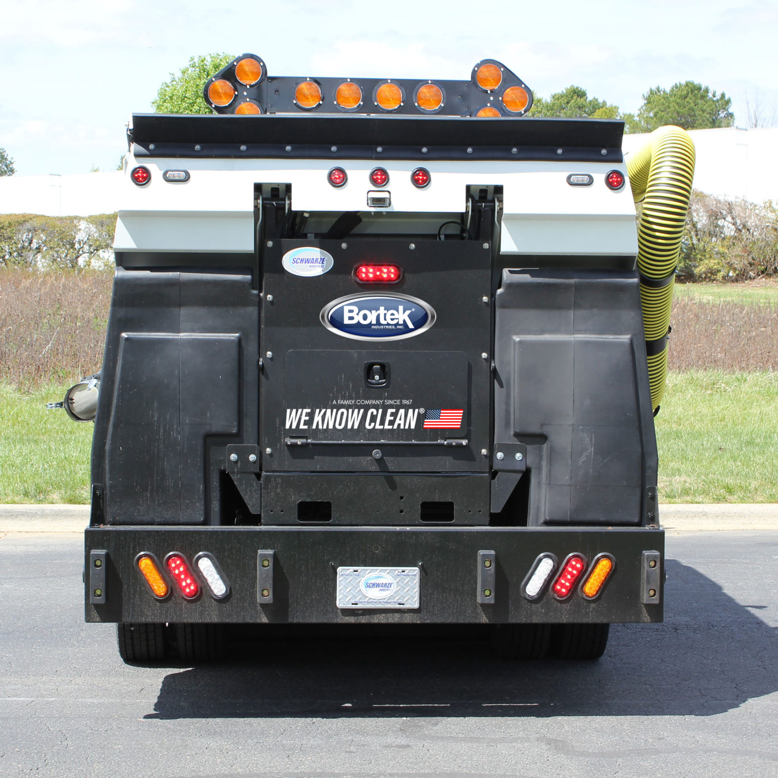 Schwarze A4 Storm Street Sweeper - Bortek PWX