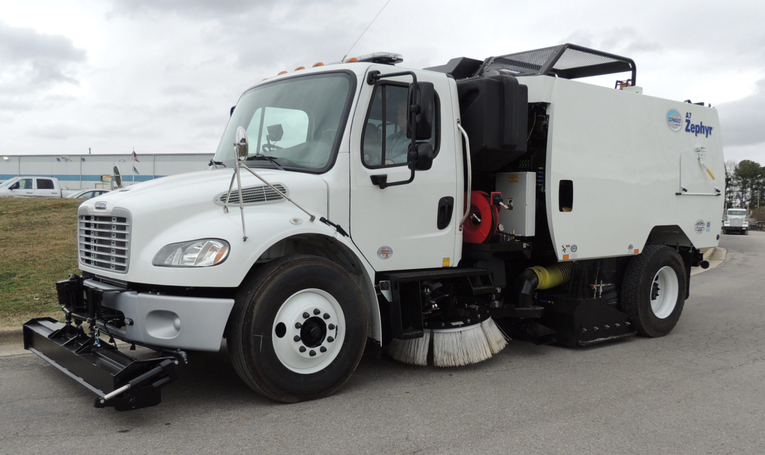 Schwarze A7 Zephyr Street Sweeper - Bortek PWX