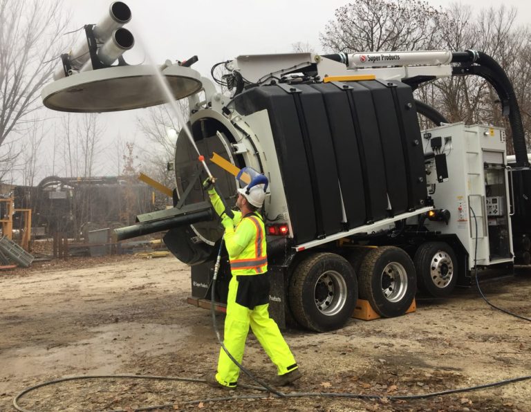 Mud Dog 1200 Vacuum Excavator - Bortek PWX