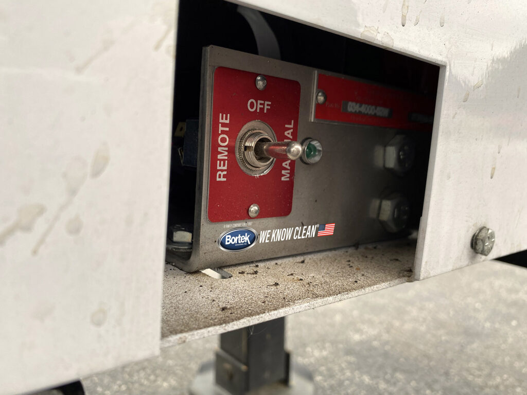 ARM ALC Trailer-Mounted Leaf Collector - Bortek PWX